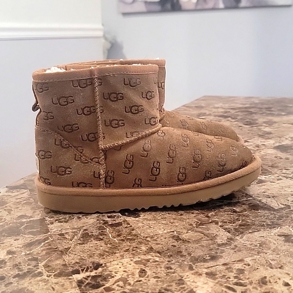 UGG | Shoes | Ugg Classic Mini Embossed Youth Chestnut Size 4 | Poshmark